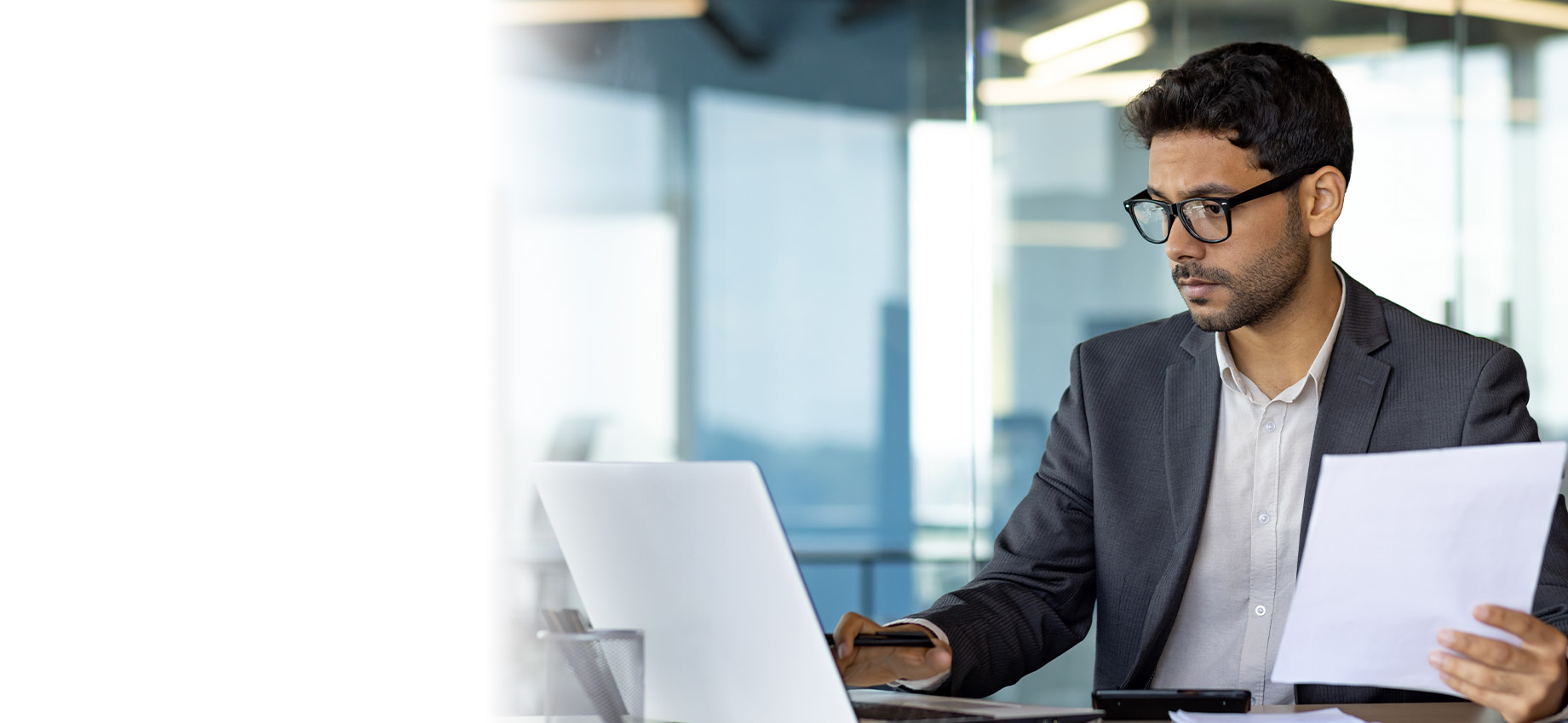 Meet cyber insurance requirements | Imprivata UK